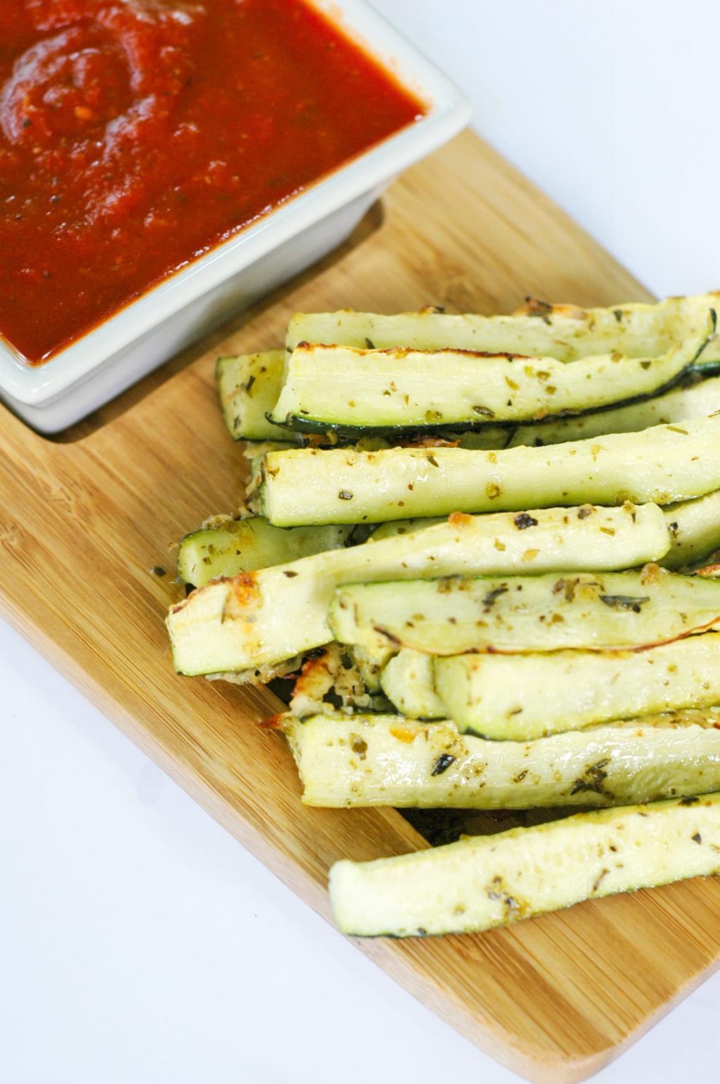 20 Minute Zucchini Pizza Dippers - Live Simply