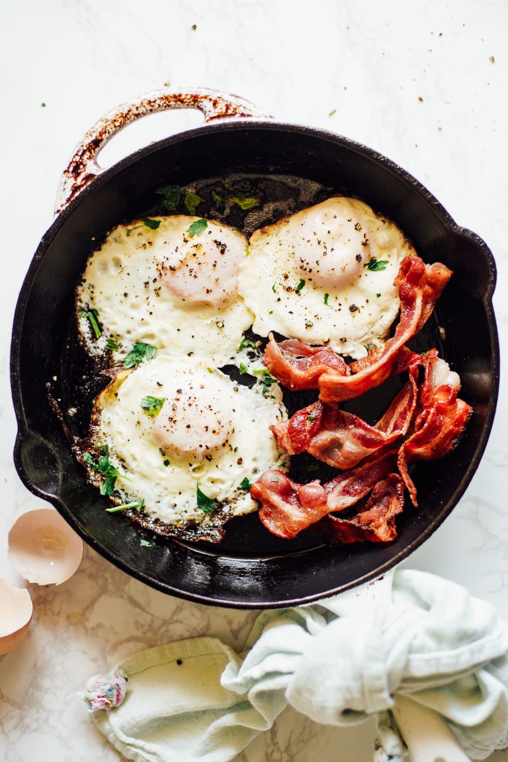 How to Cook Sunny Side Up Eggs Without Sticking - Live Simply