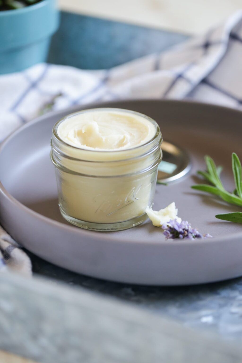 DIY Homemade Deodorant (Jar or Stick Natural Recipe) - Live Simply